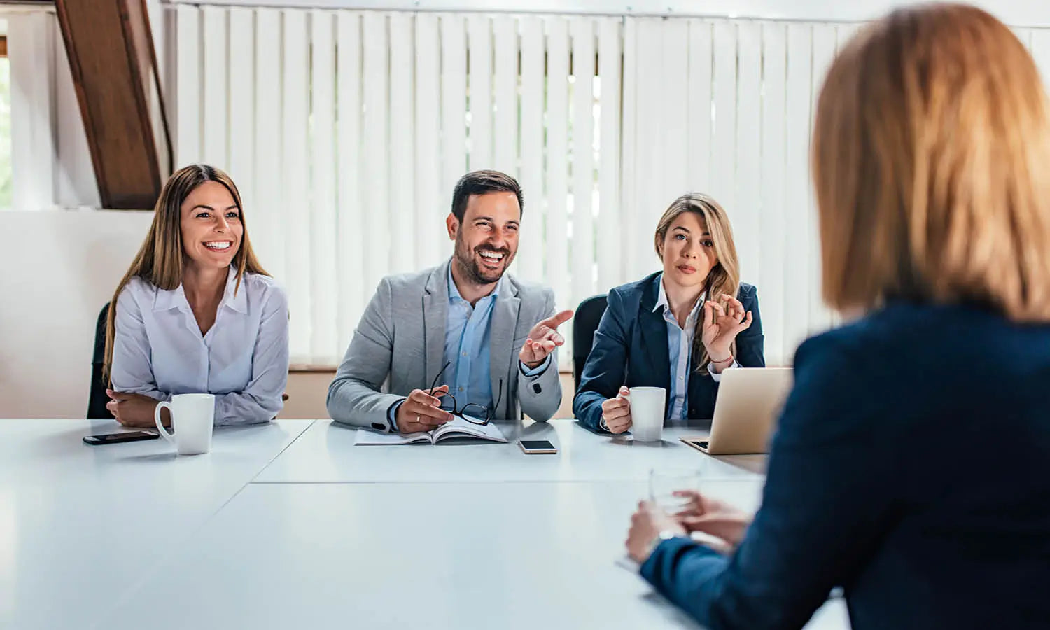 How to Negotiate a Contract as a Graphic Designer