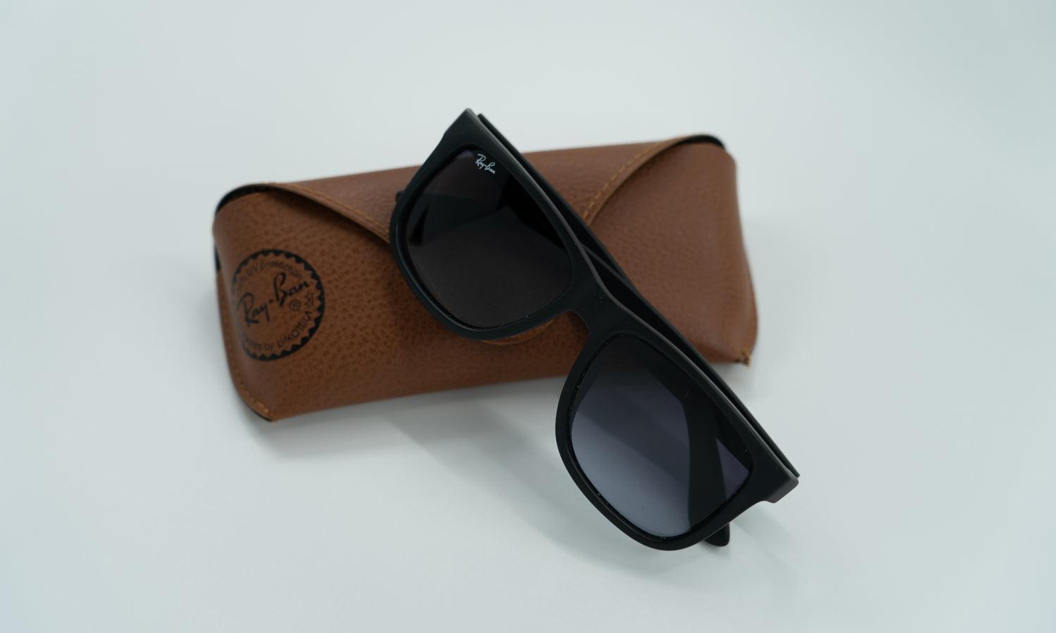 Behind the Brand: A Look at Ray-Ban’s Iconic Logo and Designs