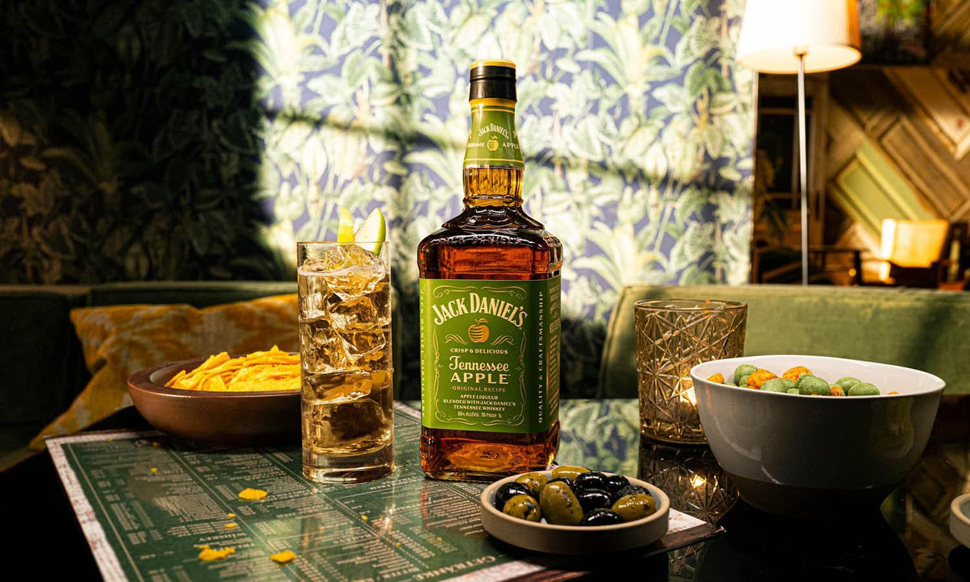 Fanta Logo Design: History & Evolution